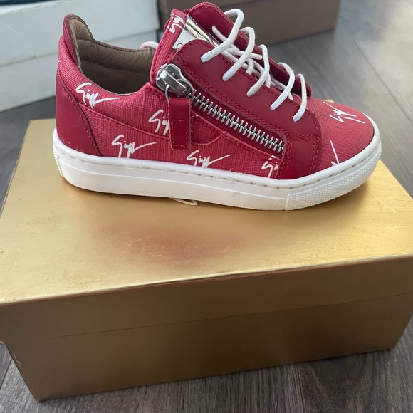 Guiseppe | Shoes | Guiseppe Sneakers | Poshmark